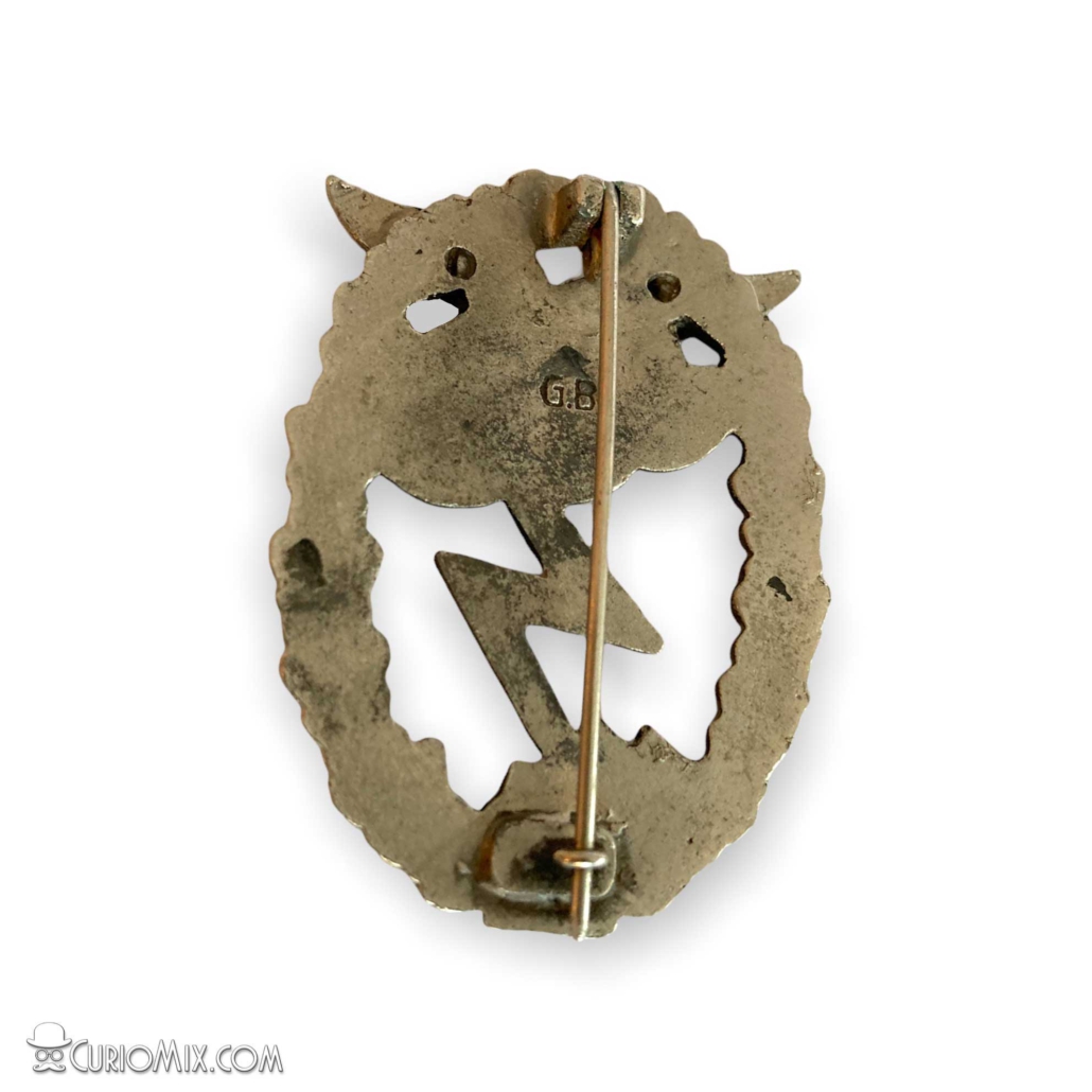 German Luftwaffe WW2 Badge - Curio Mix